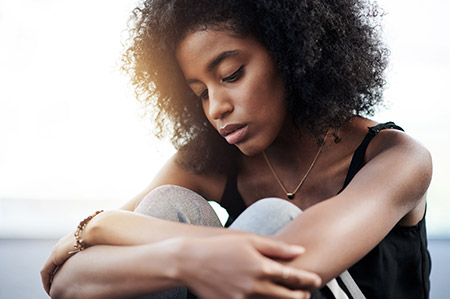 PANET | شابة : يحاول الابتعاد عني ، ماذا أفعل